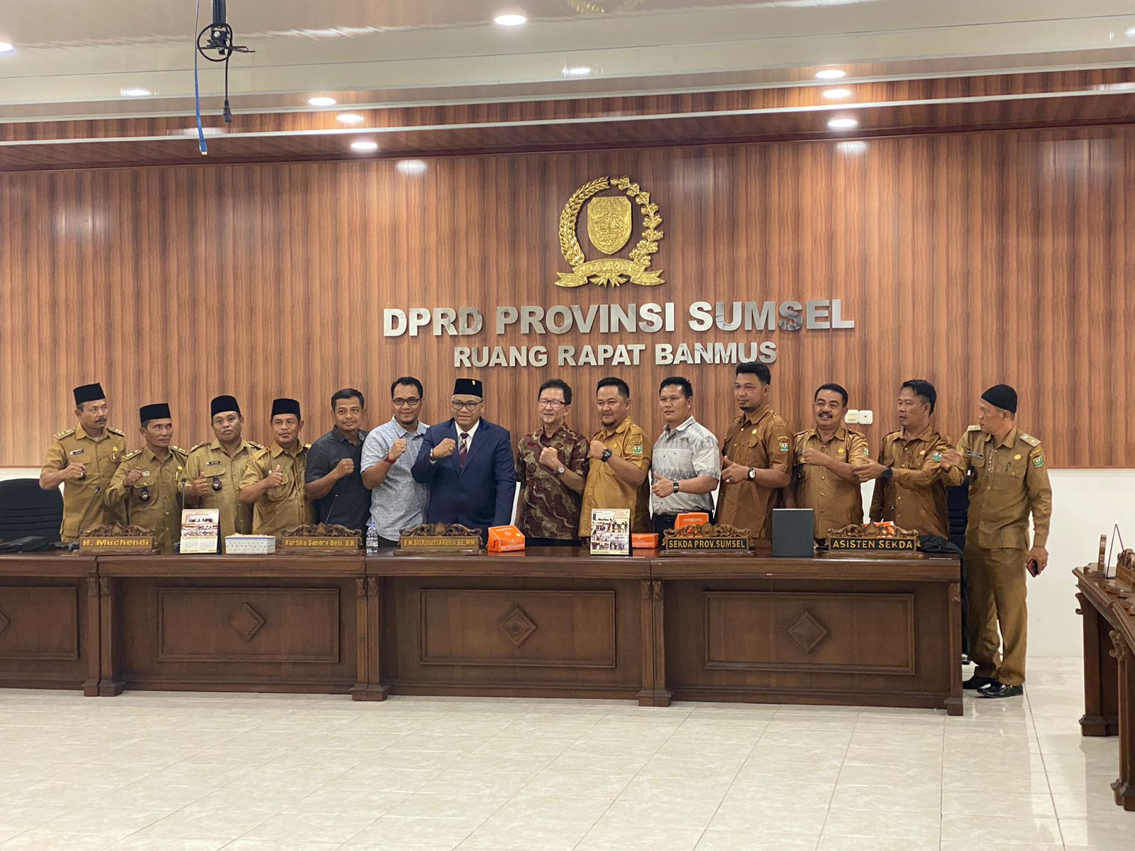 Pimpinan DPRD Prov. Sumsel Terima Aspirasi Forum Kepala Desa Sumatera Selatan (FKDSS) – Bos ...